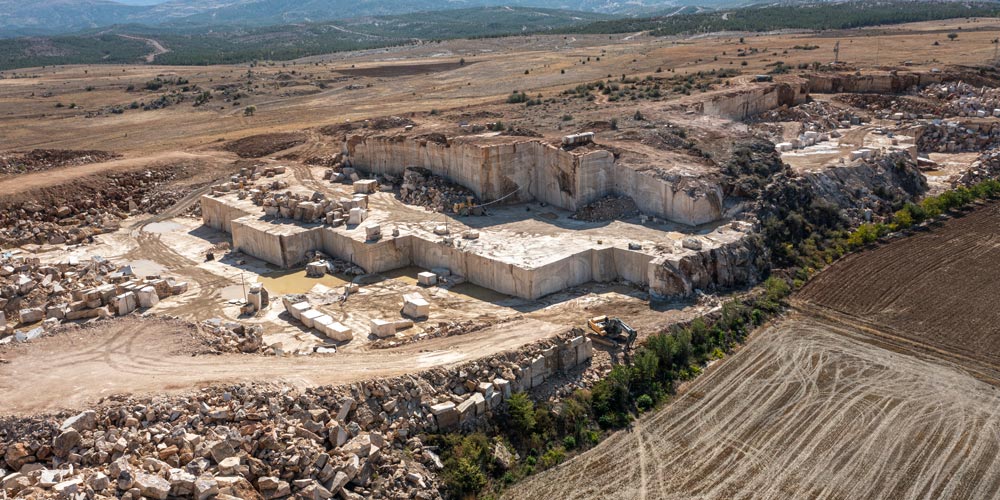 Autumn Leaves Travertine Quarry - Teknomer Mermer LTD. ŞTİ.